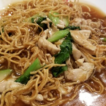 Win Thai Cuisine - 162 Photos & 300 Reviews - Halal - 1151 N Euclid St ...