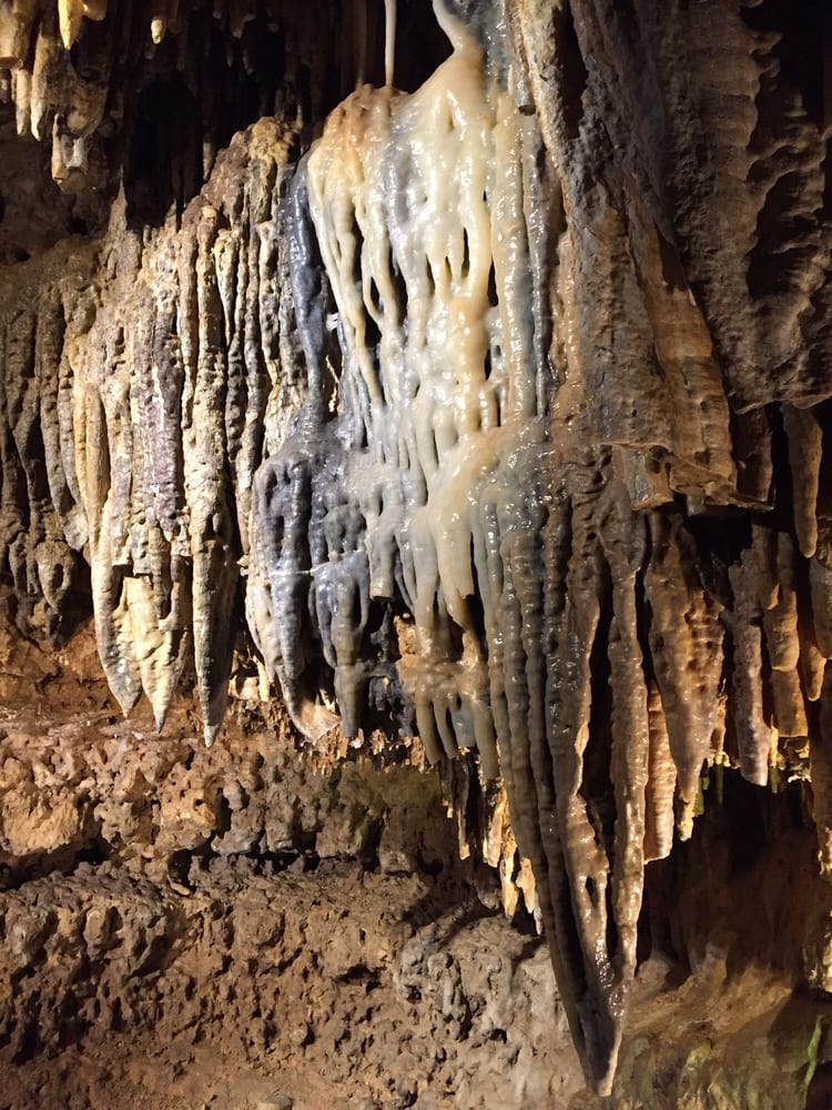 Cave Of The Mounds: Cave Of The Mounds Blue Mounds – XNCUC