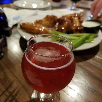 Coaster’s Taphouse - 127 Photos & 109 Reviews - Gastropubs - 5675 N ...