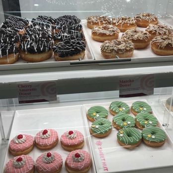 Sweet Hut Bakery & Cafe - Order Food Online - 285 Photos & 146 Reviews ...