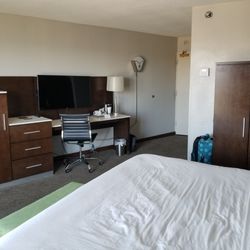 Radisson Hotel Cincinnati Riverfront - (New) 99 Photos & 104 Reviews ...