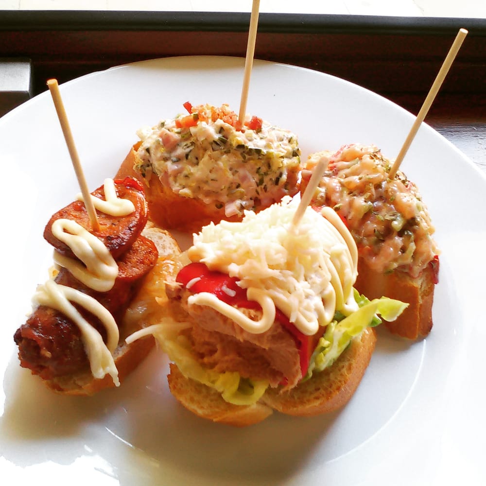 Pincho J - 42 Photos & 18 Reviews - Tapas/Small Plates - Carrer de Blai ...