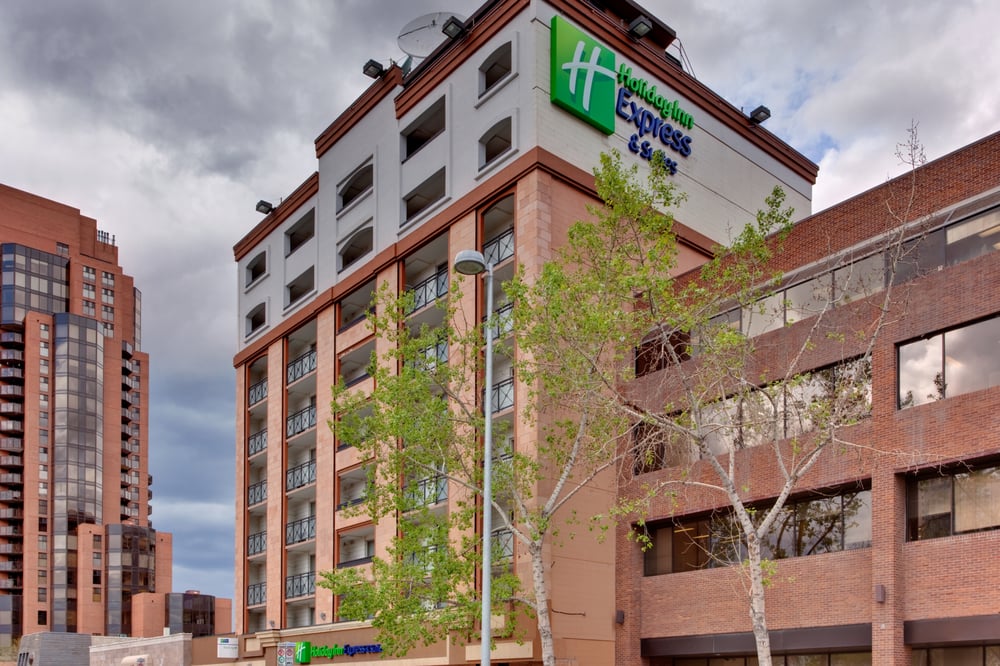 Holiday Inn Express & Suites Calgary - 12 Photos & 11 Reviews - Hotels ...