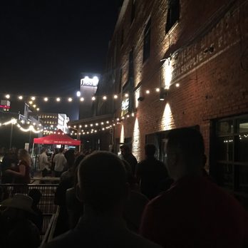 Pretty Please Social Room - 12 Photos & 16 Reviews - Lounges - 104 ...