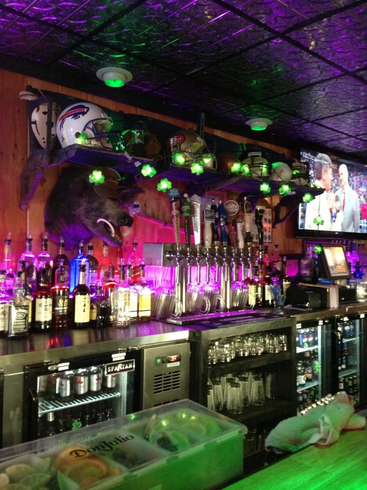 Mooneys Sports Bar & Grill - 80 Photos & 79 Reviews - Sports Bars ...