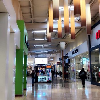 Potomac Mills - 172 Photos & 253 Reviews - Shopping Centers - 2700 ...