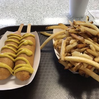 Cozy Dog Drive In - 89 Photos & 145 Reviews - Hot Dogs - 2935 S 6th St ...