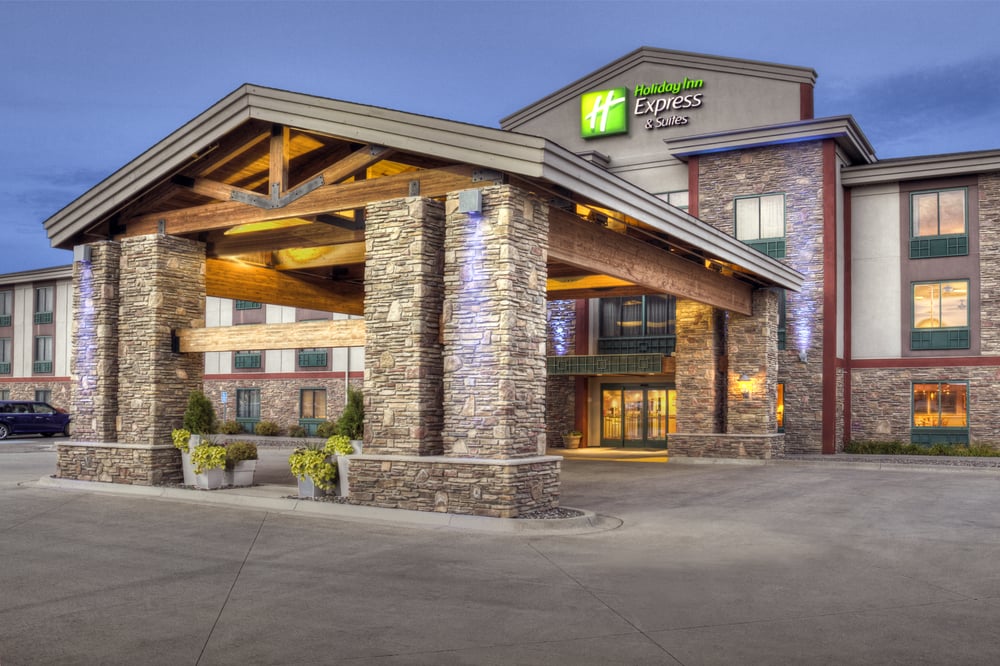 Holiday Inn Express & Suites Brainerd-Baxter - 13 Photos & 19 Reviews ...