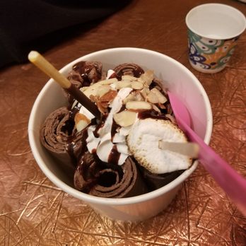 Holy Roly Ice Cream - 574 Photos & 308 Reviews - Ice Cream & Frozen ...