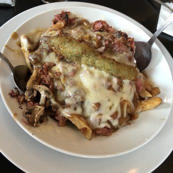 Poutineville - 498 Photos & 492 Reviews - Poutineries - 1365 Rue ...