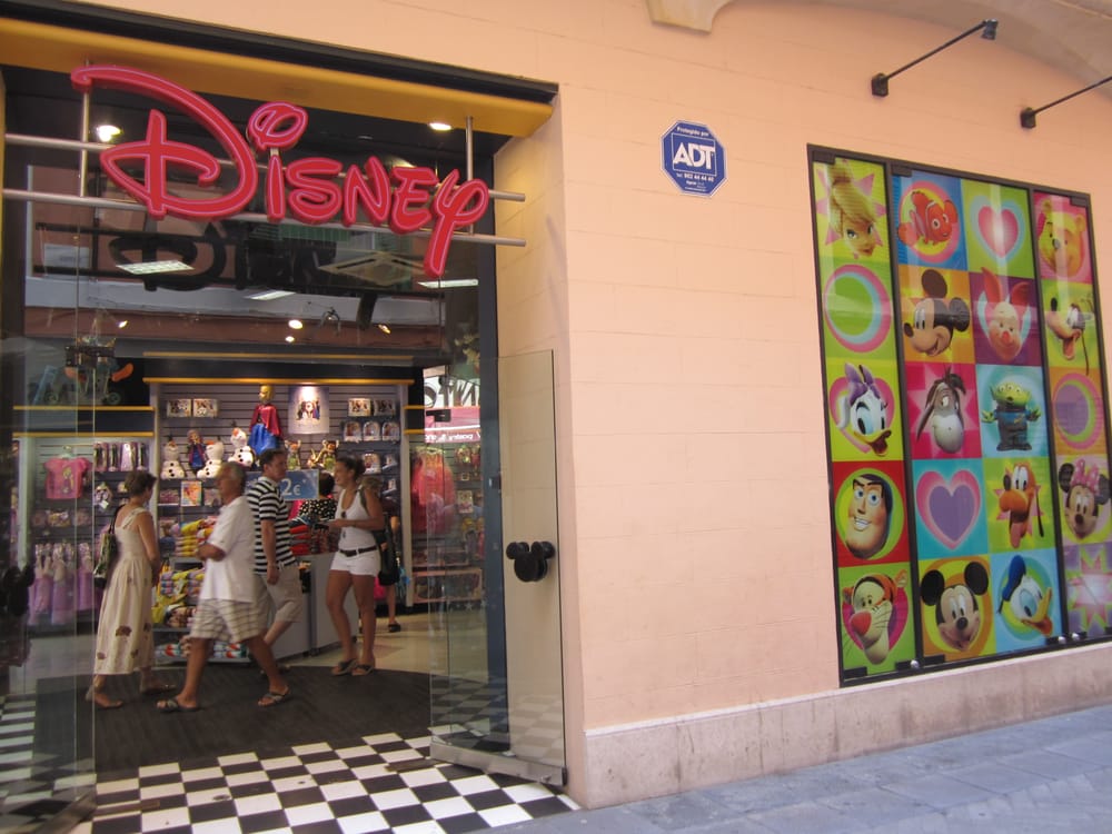 The Disney Store Sant Miquel - Shopping Centers - Calle San Miguel 4 ...