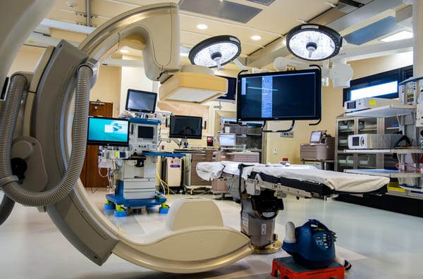 Sutter Santa Rosa Regional Hospital, 30 Mark West Springs Rd, Santa ...