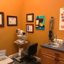 Decatur Eye Care - 28 Photos & 25 Reviews - Optometrists - 321 W Hill ...