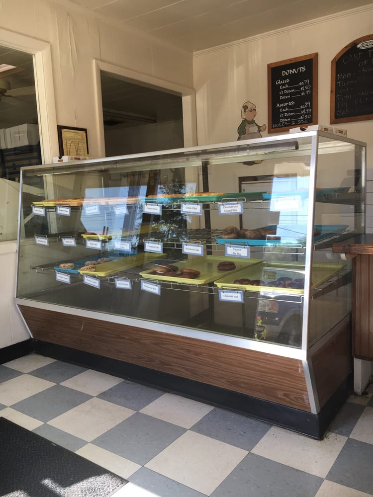 Dixie Cream Donut Shop - 14 Reviews - Donuts - 804 N Oak St, Valdosta ...