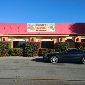 A & R Bakery - 83 Photos & 237 Reviews - Bakeries - 902 W Hobsonway ...