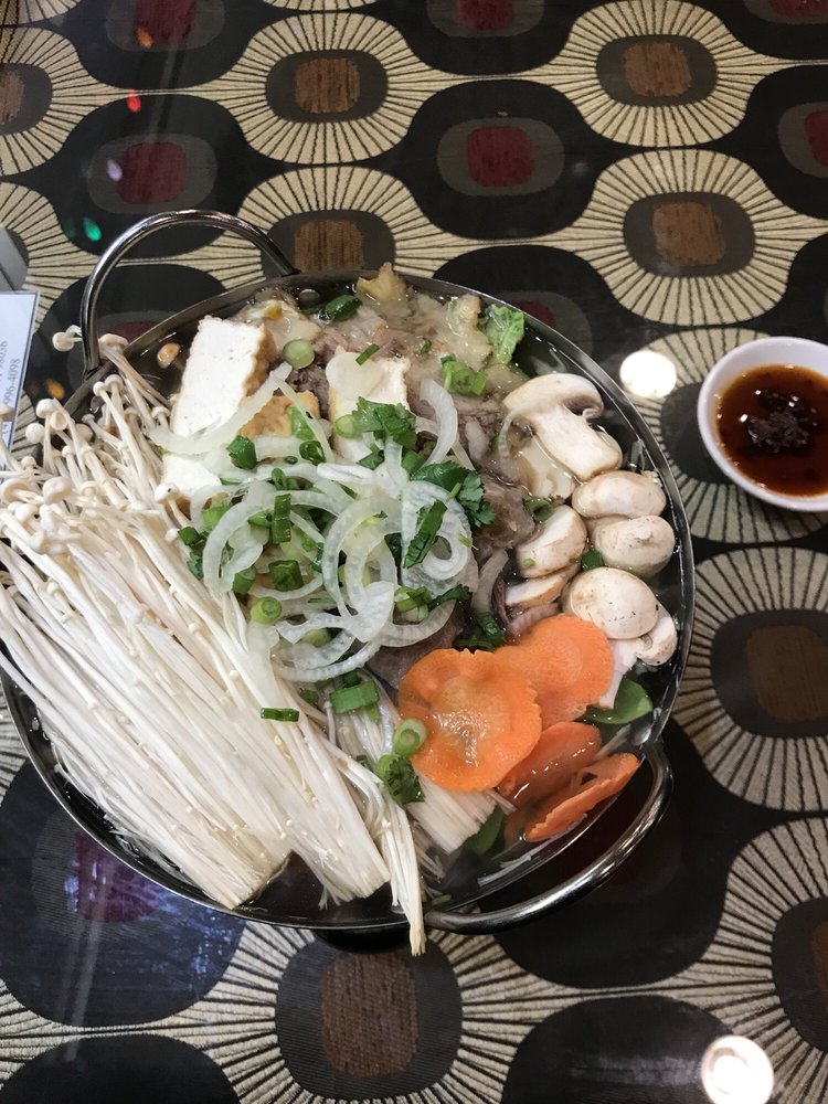 Bamboo Tree Pho & Sandwich | Hyperflyer Instant Delivery