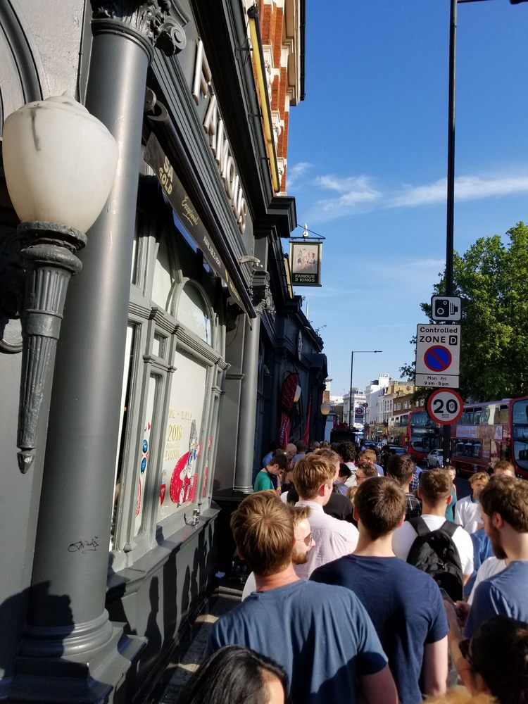 Famous 3 Kings - 10 Photos & 19 Reviews - Sports Bars - 171 North End ...