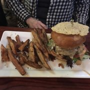 The Clipper Tavern - 17 Photos & 36 Reviews - Burgers - 75 Pleasant St ...