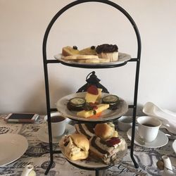 The Kate Pearl Tea Room at Gypsy’s - 22 Photos - Tea Rooms - 111 Stoner ...