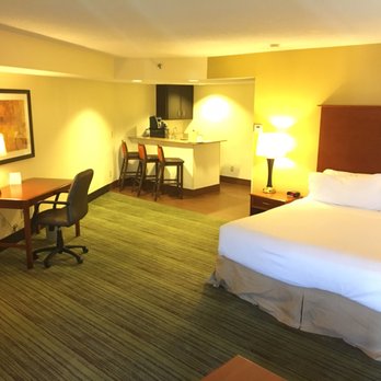 Holiday Inn Wilmington-Market St. - 75 Photos & 32 Reviews - Hotels ...
