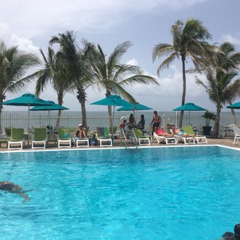 Cabana Club - 35 Photos & 22 Reviews - Lounges - 425 E Ocean Dr, Key ...