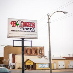 Bobe’s Pizza - 14 Photos - Pizza - 108 S Boone St, Olney, IL ...