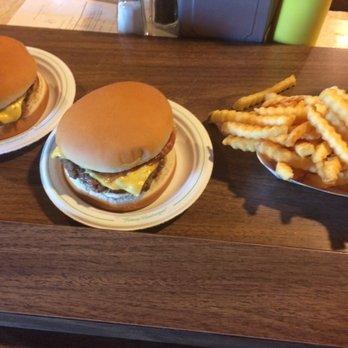 Lions Tap Family Restaurant - 97 Photos & 216 Reviews - Burgers - 16180 ...