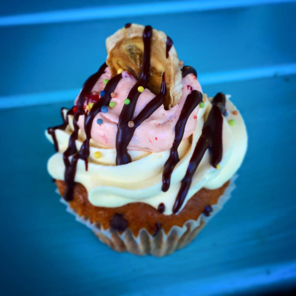 Zucchini Kill Bakery - 29 Photos & 30 Reviews - Cupcakes - 701 E 53rd ...