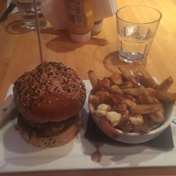 Burger Bar Crescent - 302 Photos & 270 Reviews - Burgers - 1465 Rue ...