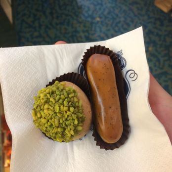 Stohrer - 239 Photos & 119 Reviews - Candy Stores - 51 rue Montorgueil ...