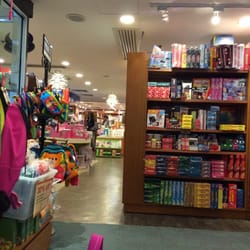 Bookazine - Bookstores - Prince's Building, 6-14A Chater Road, 中環, Hong ...