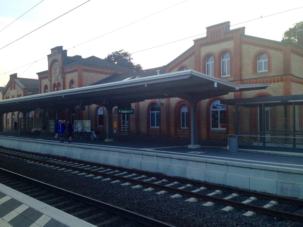 Bahnhof Elze - Train Stations - Bahnhofstr. 70, Elze, Niedersachsen ...