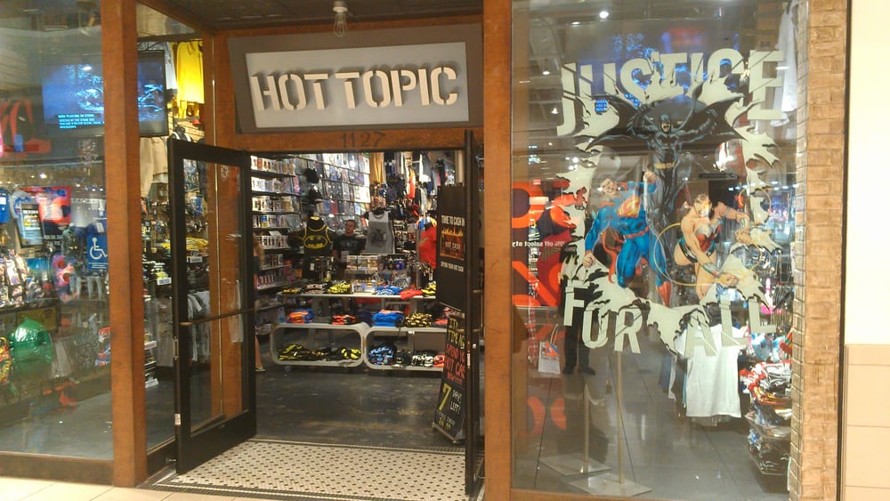 Hot Topic - Women's Clothing - 7875 Montgomery Rd, Kenwood, Cincinnati ...