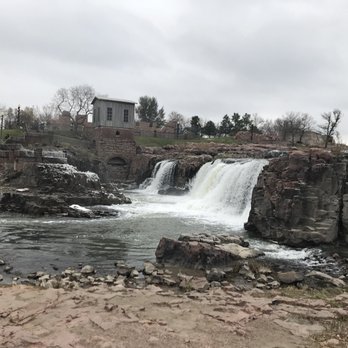 Falls Park - 196 Photos & 63 Reviews - Parks - 900 N Phillips Ave ...