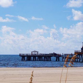 Pompano Beach Pier - (New) 176 Photos & 30 Reviews - Beaches - 222 ...