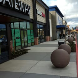 GameStop - 16 Photos & 10 Reviews - Video Game Stores - 3000 Gateway St ...