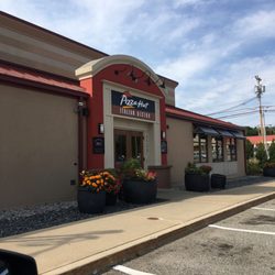 Pizza Hut - 24 Photos & 10 Reviews - Pizza - 303 N Main St, Rochester ...