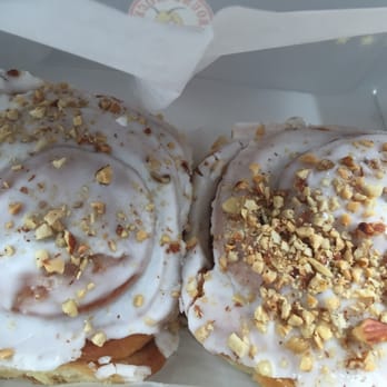 Round Rock Donuts - 839 Photos & 1161 Reviews - Bakeries - 106 W ...