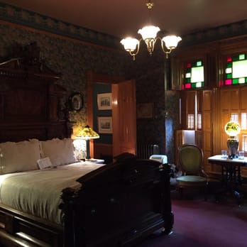 Allyn Mansion - 98 Photos - Hotels - 511 E Walworth Ave, Delavan, WI ...