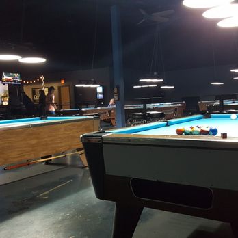 Pockets Billiards & Brew - 26 Photos & 52 Reviews - Pool Halls - 5610 ...