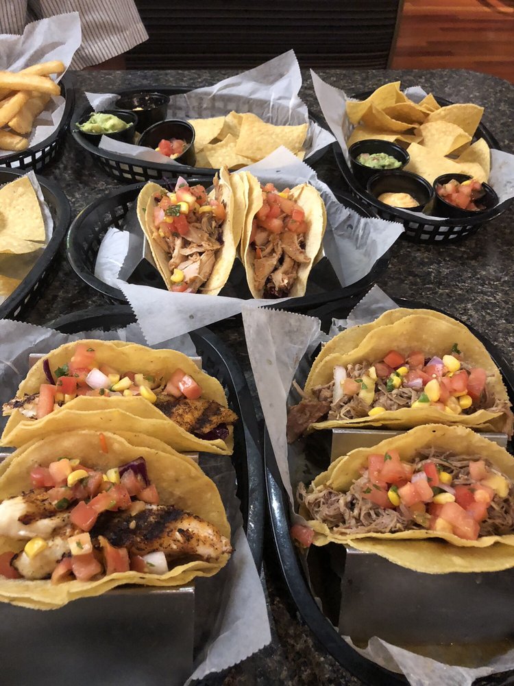 Slatts Pub - 62 Photos & 99 Reviews - American (Traditional) - 4858 ...