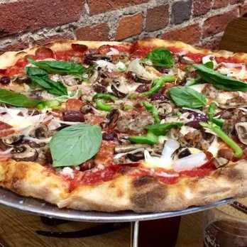 Oakwood Pizza Box - 63 Photos & 60 Reviews - Pizza - 610 N Person St ...