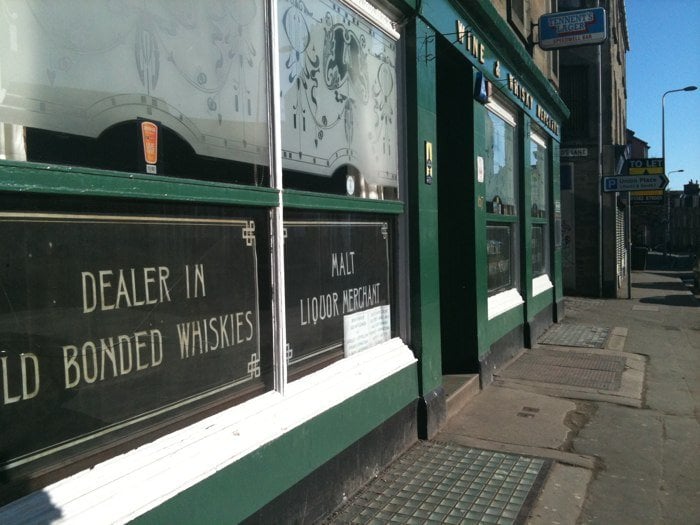 Speedwell Bar - Bars - 165-167 Perth Road, Dundee, United Kingdom ...