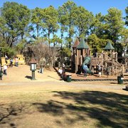 Donovan Park - 33 Photos & 25 Reviews - Playgrounds - 700 Heights Blvd ...