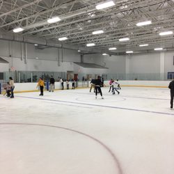 Scott Rakow Youth Center - 10 Photos & 16 Reviews - Parks - 2700 ...