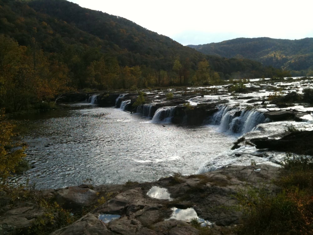 The Sandstone Falls - Hiking - New River Gorge National River, Hinton ...