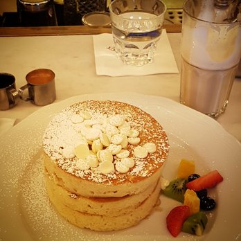 Benedict - 246 Photos & 82 Reviews - Breakfast & Brunch - Uhlandstr. 49 ...