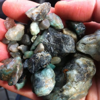 Emerald Hollow Mine - 13 Photos & 29 Reviews - Jewelry - 484 Emerald ...