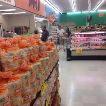Fiesta Mart - 21 Photos & 42 Reviews - Grocery - 5334 Ross Ave, Lower ...