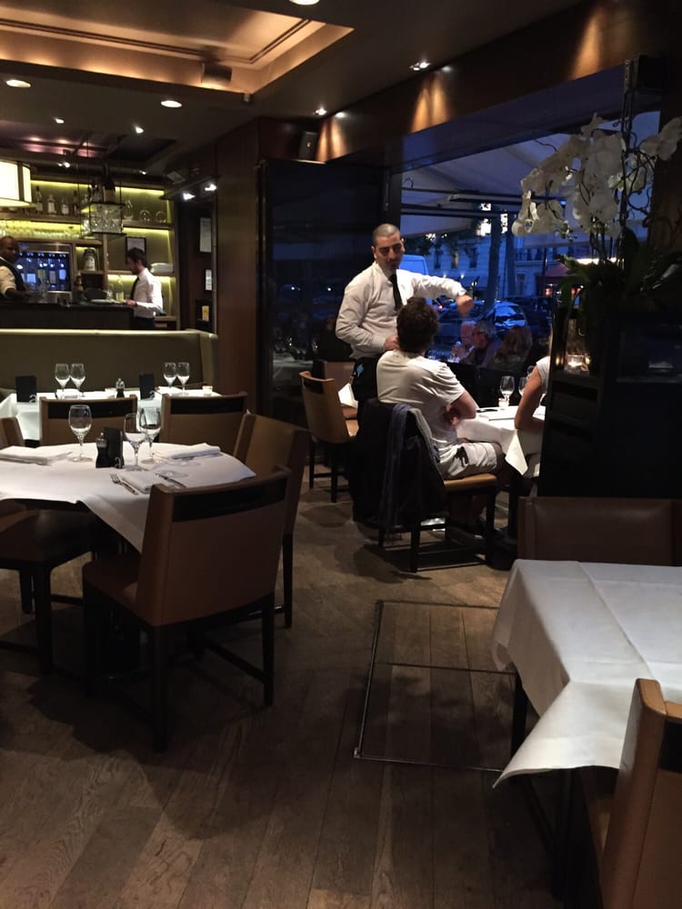 Le Café de l’Alma - 24 Photos & 47 Reviews - French - 5 avenue Rapp ...